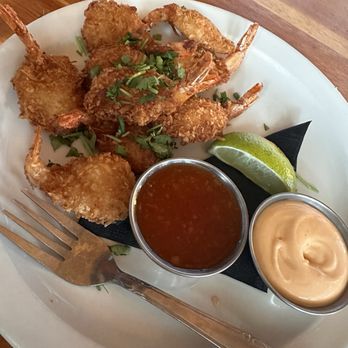 THE COMMONWEALTH - Updated September 2025 - 254 Photos & 337 Reviews ...