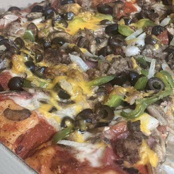 VILLAGE HOST PIZZA & GRILL - Updated July 2025 - 90 Photos & 263 ...