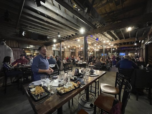 STRAP TANK BREWERY - Updated December 2025 - 456 Photos & 604 Reviews ...