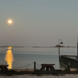 MERROIR - Updated August 2025 - 422 Photos & 362 Reviews - 784 Locklies ...