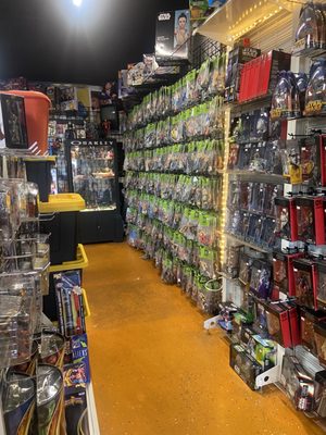 RETRO RAT - Updated September 2025 - 55 Photos & 14 Reviews - 1915 East ...