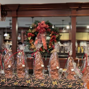 COMMODORE CHOCOLATIER - Updated January 2026 - 26 Photos & 46 Reviews ...
