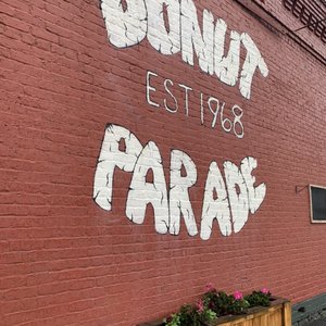 DONUT PARADE - 92 Photos & 150 Reviews - 2152 N Hamilton St, Spokane ...
