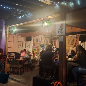 ALBION GARDEN - 18 Photos - 1043 Abbot Kinney Blvd, Los Angeles ...