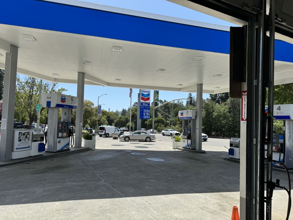 KEN BETTS MONTCLAIR CHEVRON - Updated December 2025 - 28 Reviews - 6550 ...