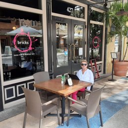O’BRICKS IRISH PUB & MARTINI BAR - Updated November 2024 - 527 Photos ...