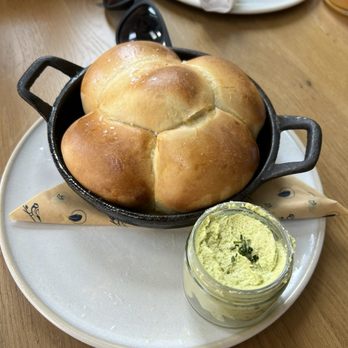 BIRDIE’S BARROOM AND KITCHEN - Updated June 2025 - 146 Photos & 85 ...