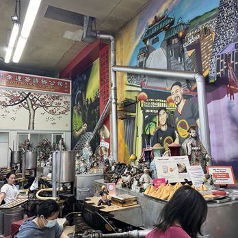 GOLDEN GATE FORTUNE COOKIE FACTORY - Updated August 2024 - 1899 Photos ...