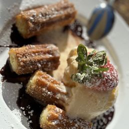 CLANDESTINO GASTRO-BAR - Updated June 2024 - 1547 Photos & 1102 Reviews ...