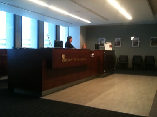 ROBERT HALF - Updated December 2025 - 26 Photos & 446 Reviews - 50 ...