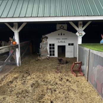 THREE CEDARS FARM - Updated October 2025 - 392 Photos & 147 Reviews ...