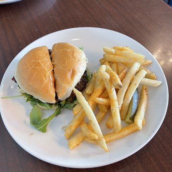 THE IRONTON - Updated July 2025 - 11 Reviews - 126 Wheatfield St, North ...