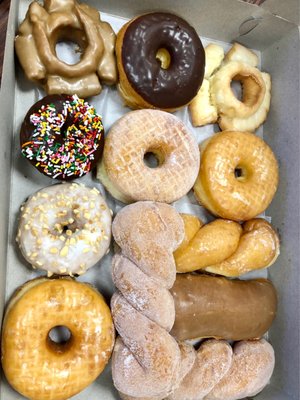 KC DONUTS - 86 Photos & 109 Reviews - 838 E Mission Rd, San Gabriel, CA ...