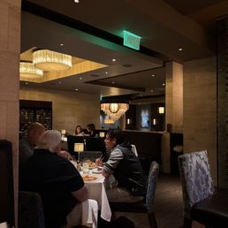 EDDIE V’S PRIME SEAFOOD - Updated December 2025 - 1286 Photos & 536 ...