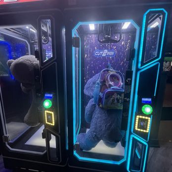 FULL TILT TAVERN - Updated June 2025 - 165 Photos & 93 Reviews - 8301 ...