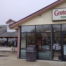 GROTON TOWNHOUSE RESTAURANT - Updated January 2026 - 132 Photos & 221 ...