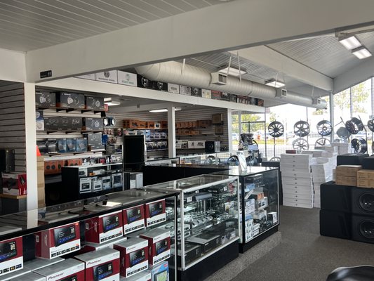 GM ELECTRONICS - Updated December 2025 - 106 Photos & 237 Reviews ...