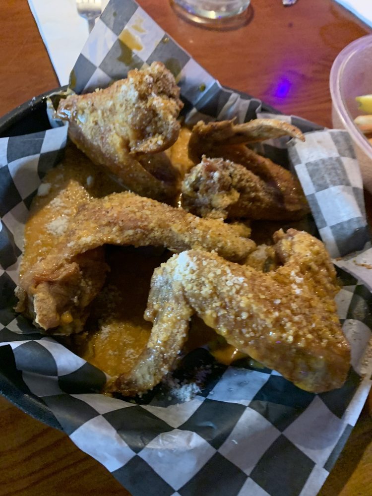 MEL’S RESTAURANT & LOUNGE - Updated August 2024 - 32 Photos & 22 ...