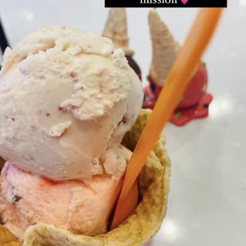 HOWDY HOMEMADE ICE CREAM - AURORA - Updated July 2024 - 102 Photos & 46 ...