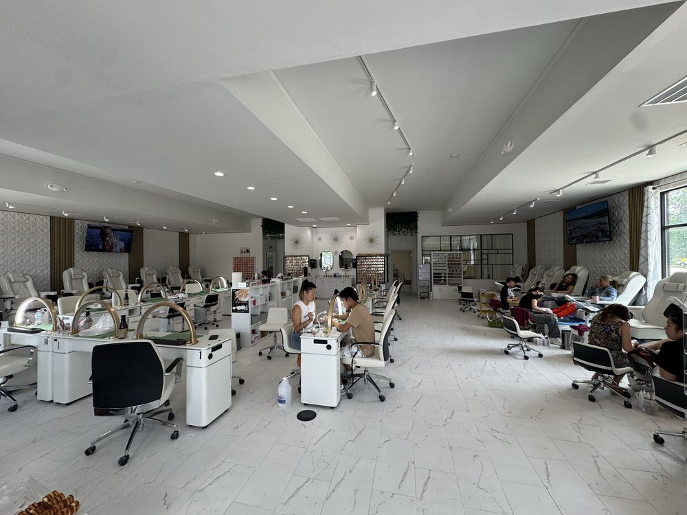 SOFIA NAIL SPA - Updated October 2025 - 10 Photos - S 73 W 16567 Janesville Rd, Muskego ...