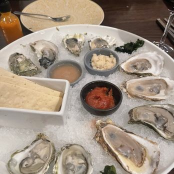 THE CARLIN - Updated August 2025 - 193 Photos & 96 Reviews - 200 N Main ...