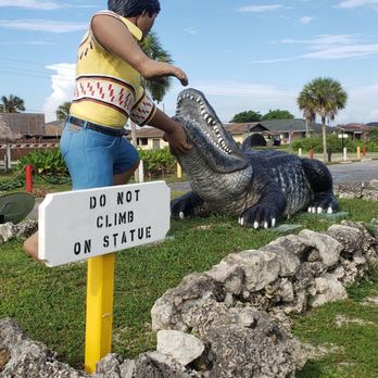 MICCOSUKEE INDIAN VILLAGE - Updated January 2026 - 126 Photos & 23 Real ...