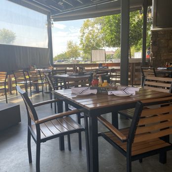 FINNEYS CRAFTHOUSE - PORTER RANCH - Updated January 2025 - 1310 Photos ...