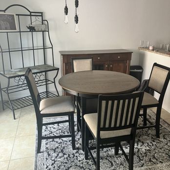 CHIC & COZY CONSIGNMENT FURNITURE - Updated January 2026 - 108 Photos & 45 Reviews - 10624 S ...