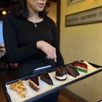 RACCOON SALOON - Updated December 2025 - 56 Photos & 139 Reviews - 1330 ...