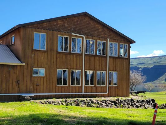 CASCADE CLIFFS WINERY - Updated May 2026 - 105 Photos & 41 Reviews ...