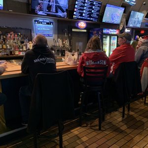5TH QUARTER SPORTS BAR & GRILL - Updated December 2025 - 30 Photos & 63 ...