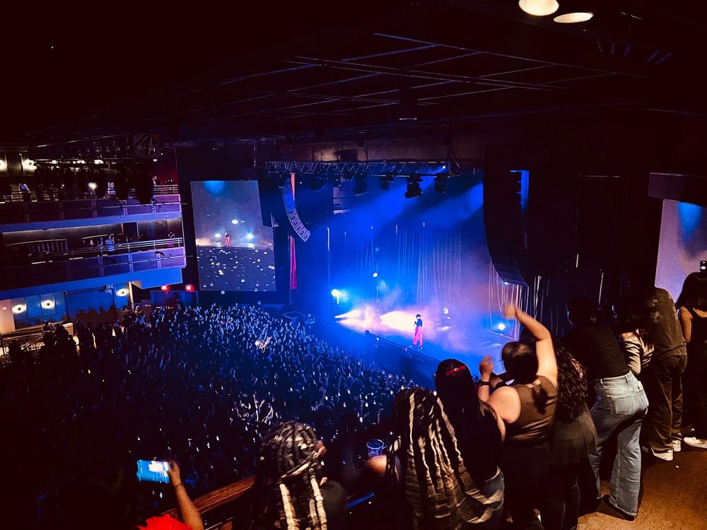 THE THEATER - 29 Photos & 16 Reviews - 4455 S Paradise Rd, Las Vegas ...