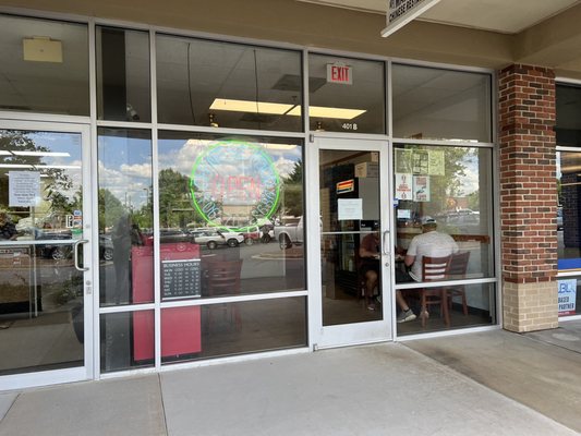 MAIN MOON RESTAURANT - Updated March 2026 - 19 Photos & 37 Reviews ...