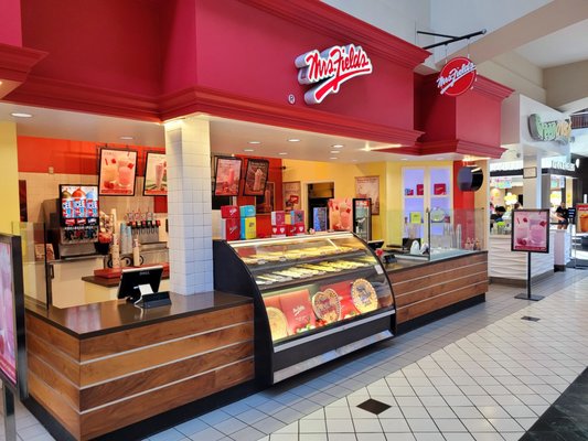 MRS. FIELDS TYLER MALL - Updated July 2025 - 11 Photos & 29 Reviews ...