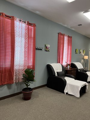 GOLDEN TREE MASSAGE - Updated August 2024 - 41 Photos - 4500 Legacy Dr ...