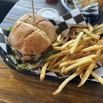 THE BURGER DOCK - Updated December 2025 - 77 Photos & 141 Reviews - 116 ...