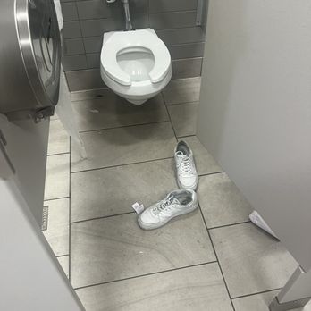 TARGET - Updated November 2024 - 309 Photos & 329 Reviews - 101 S ...