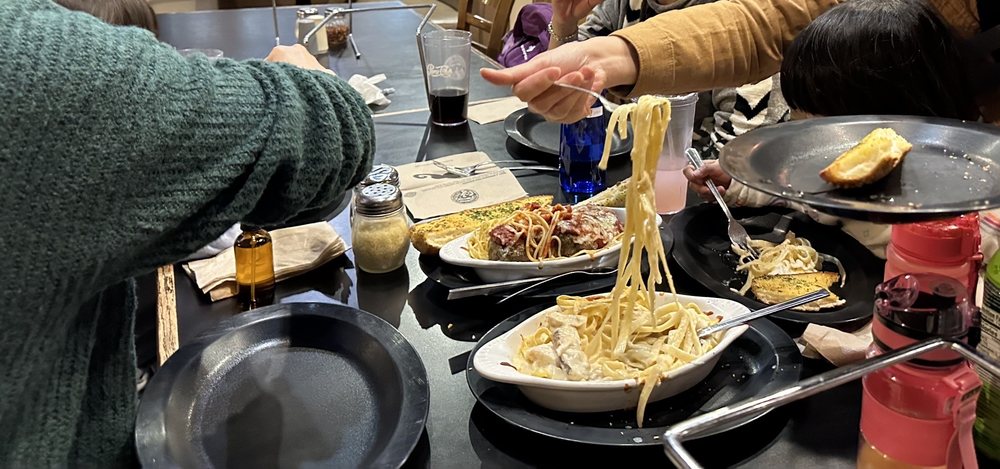 PIZZA FACTORY - 78 Photos & 162 Reviews - 1601 Triangle Dr, Ridgecrest ...