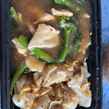RED MOON ASIAN CUISINE - Updated May 2026 - 71 Photos & 113 Reviews ...