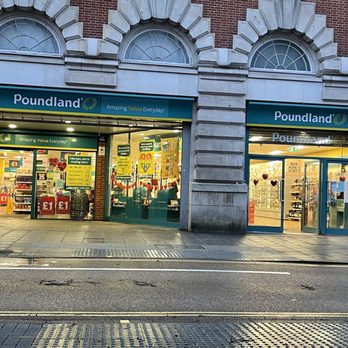 POUNDLAND - Warren Street, Stockport, Greater Manchester, United ...