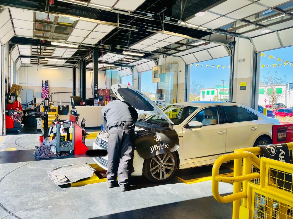 JIFFY LUBE - Updated August 2025 - 40 Reviews - 30900 Benton Rd ...
