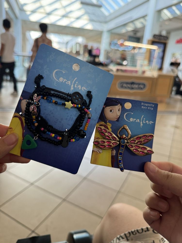 HOT TOPIC - Updated November 2025 - 34 Reviews - 90 15 Queens Blvd ...