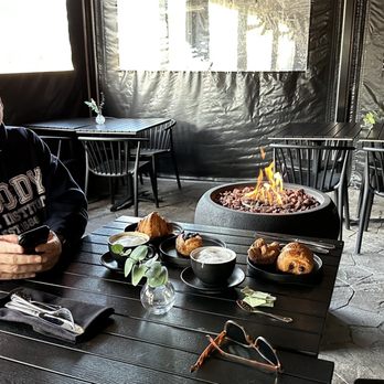 BAR REVERIE - Updated May 2024 - 36 Photos & 32 Reviews - 4017 Kennett ...