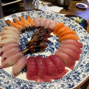 MIKUNI JAPANESE RESTAURANT & SUSHI BAR - 3164 Photos & 2338 Reviews ...