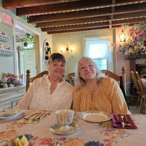 THE TALKING TEACUP - 43 Photos & 40 Reviews - 301 W Butler Ave ...