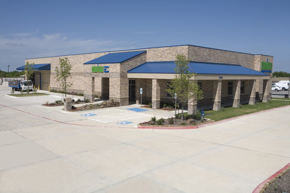 EWING OUTDOOR SUPPLY - Updated October 2025 - 8960 W University Dr ...