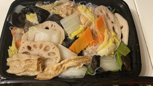 LUCKY VEGETARIAN - Updated December 2025 - 230 Photos & 88 Reviews ...