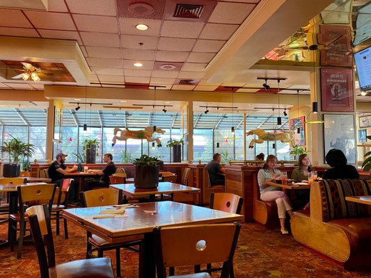 RED ROBIN GOURMET BURGERS AND BREWS - 161 Photos & 238 Reviews - 1375 W ...