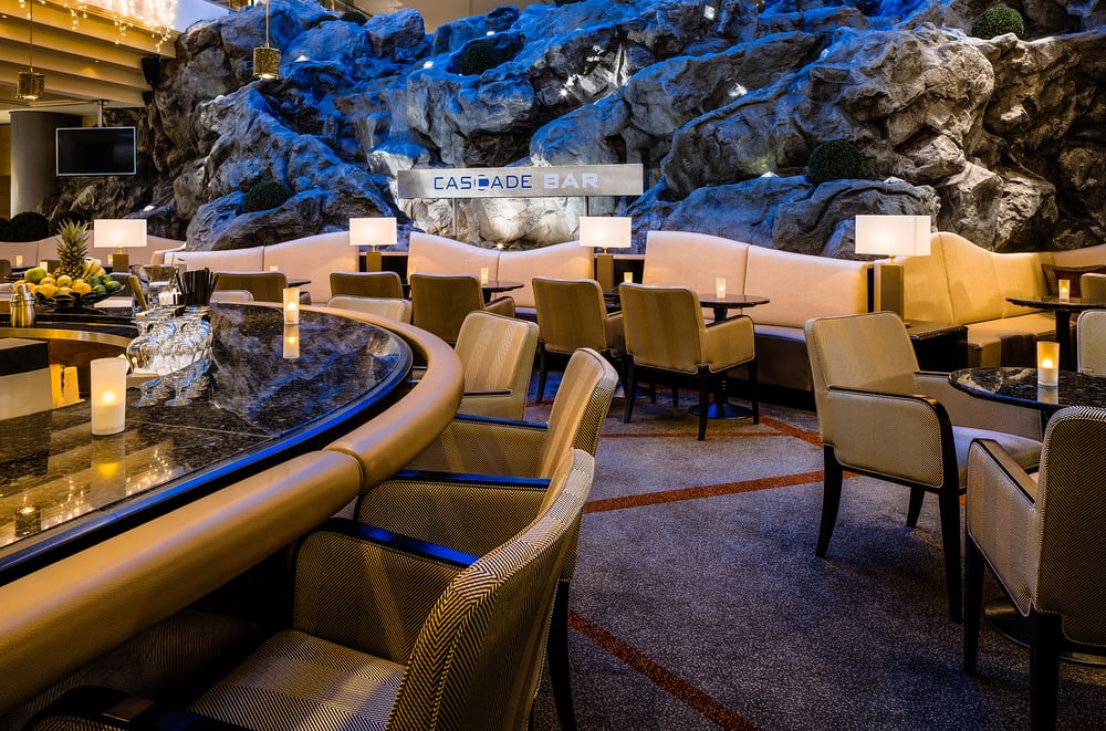 CASCADE BAR - Updated April 2025 - 13 Photos - Vienna Marriott Hotel ...
