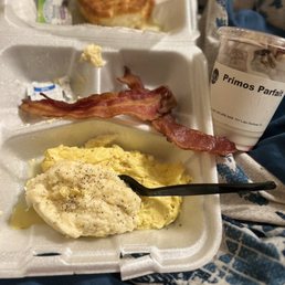 PRIMOS CAFE - Updated July 2025 - 49 Photos & 101 Reviews - 515 Lake ...